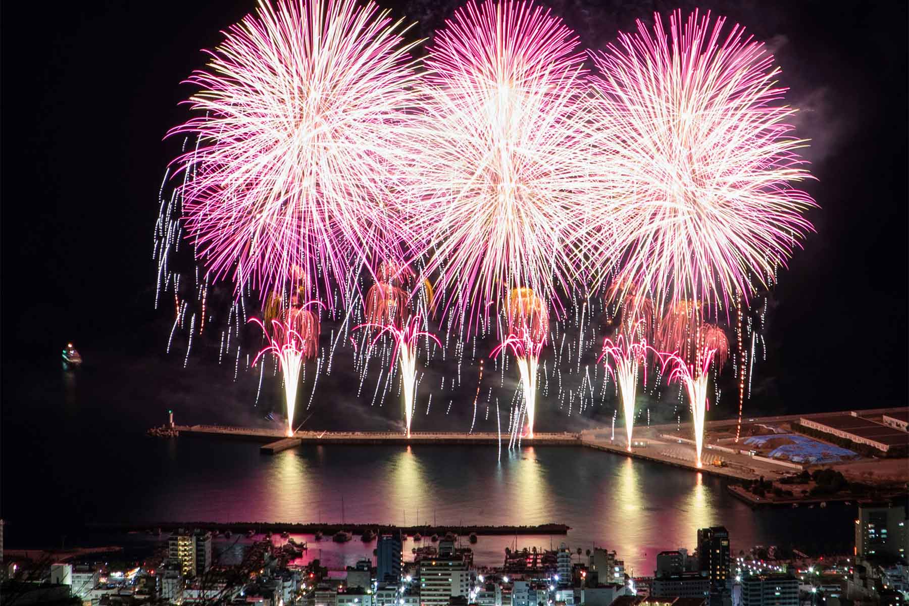 ATAMI SEASIDE FIREWORKS FESTIVAL | THE HIRAMATSU HOTELS & RESORTS ATAMI ...